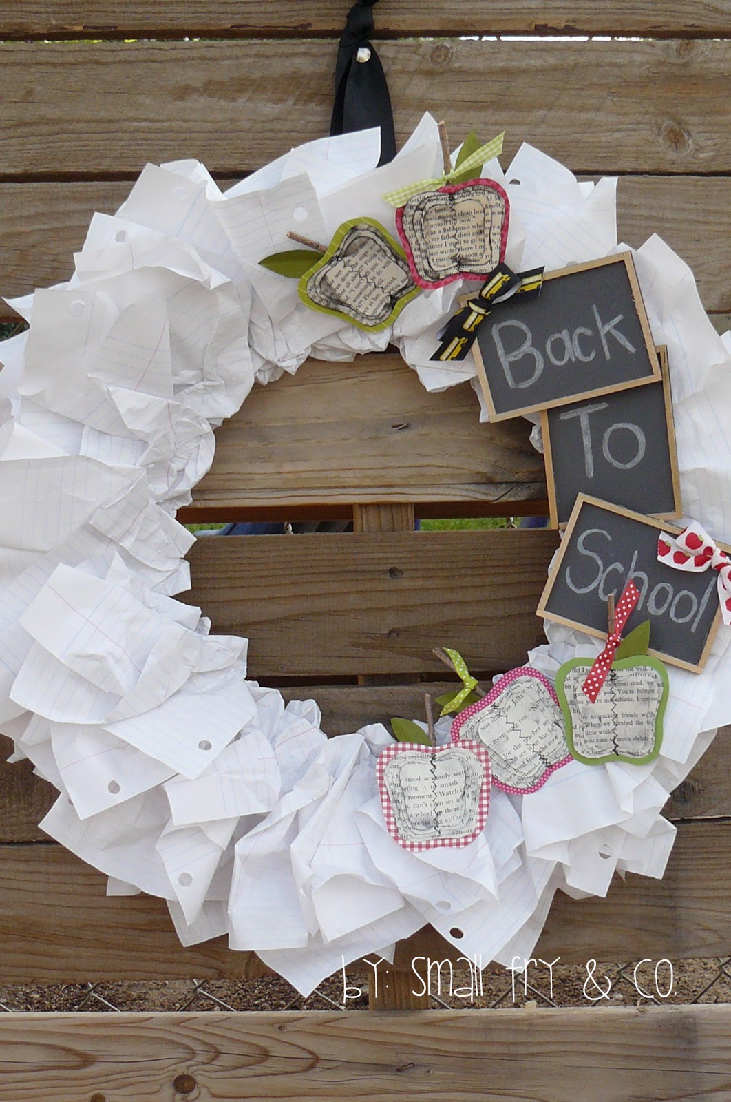 Small Fry & Co. : Back To School Wreath
