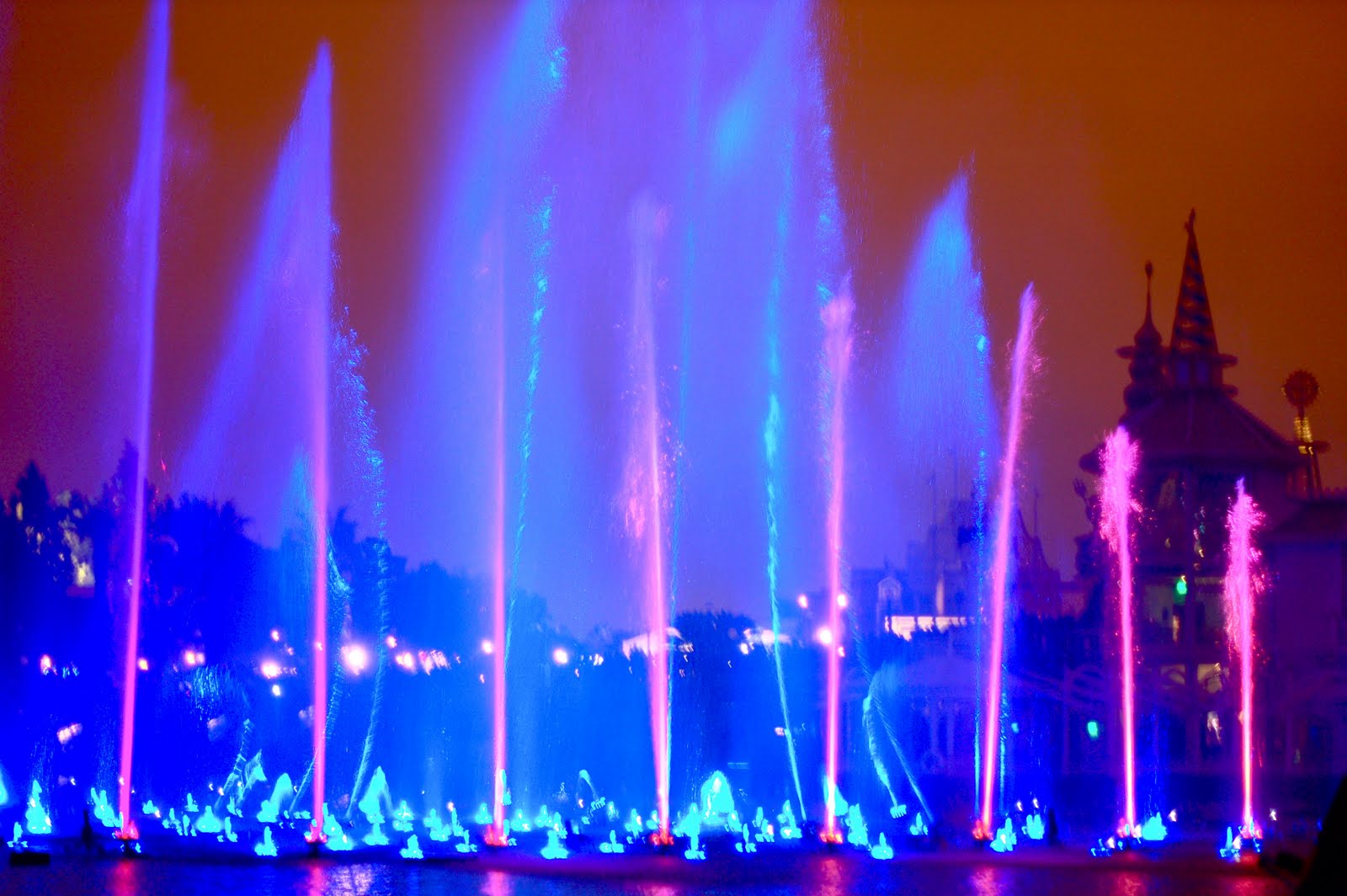 Disney Sisters: Disney's World Of Color... MUST SEE!!!