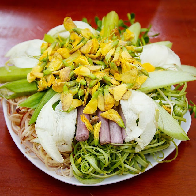 A taste of southern cuisine: keo fish hotpot