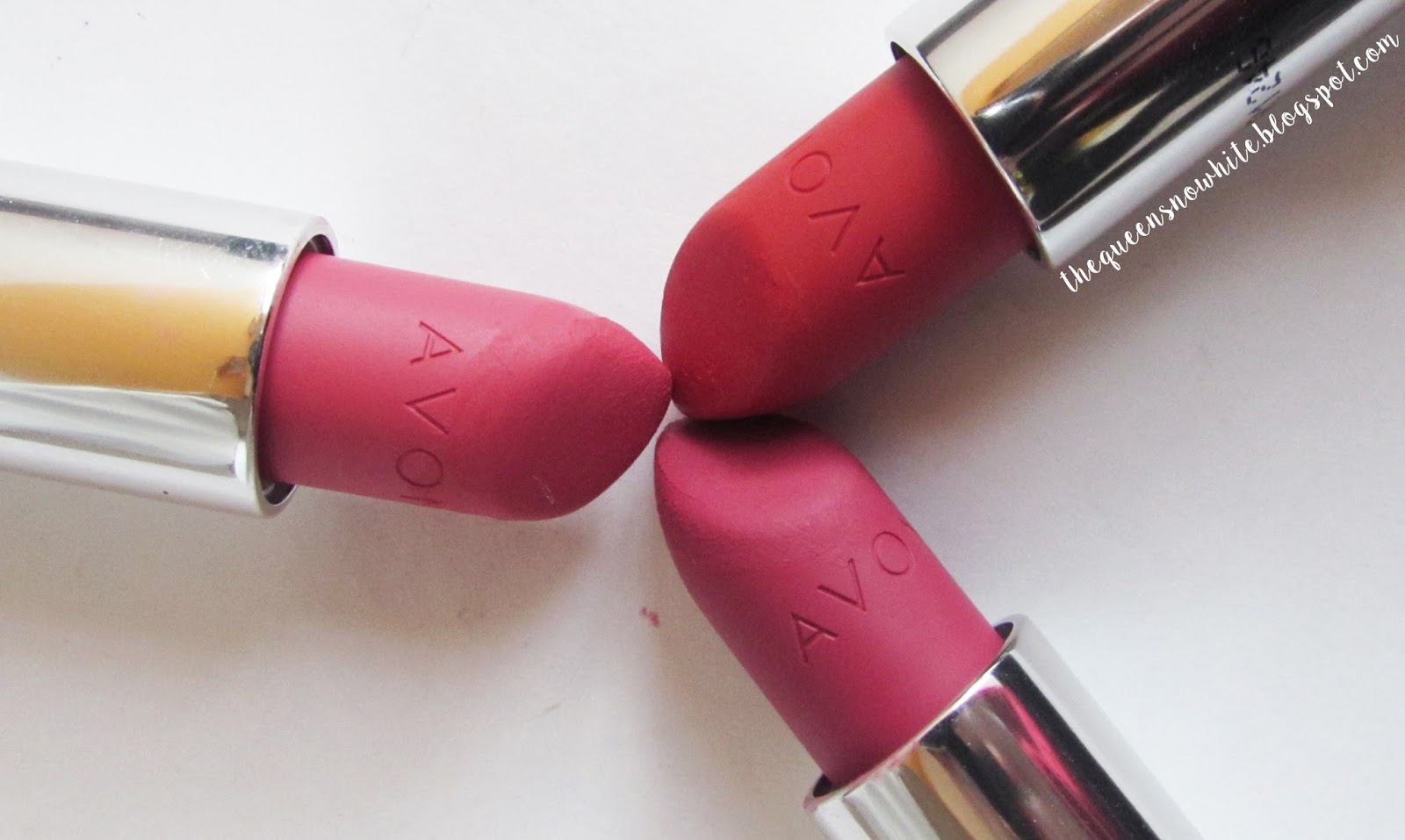 [Review] Labiales Ultra Color Ultra Mate - Avon | The Queen Snow White