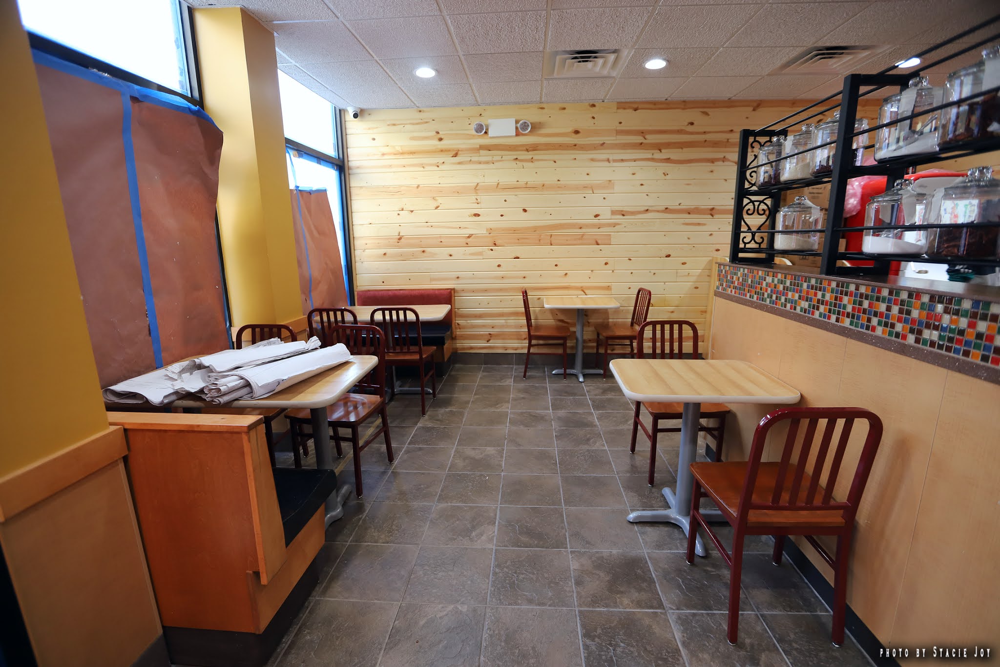 Popeyes Restaurant Interior