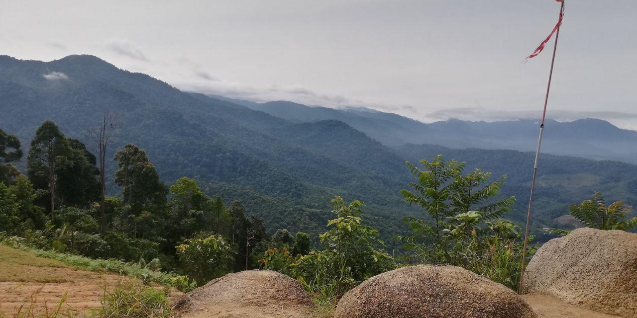 R U N N I N G: Bukit Batu Pahat, Kuala Kubu Bharu, Selangor