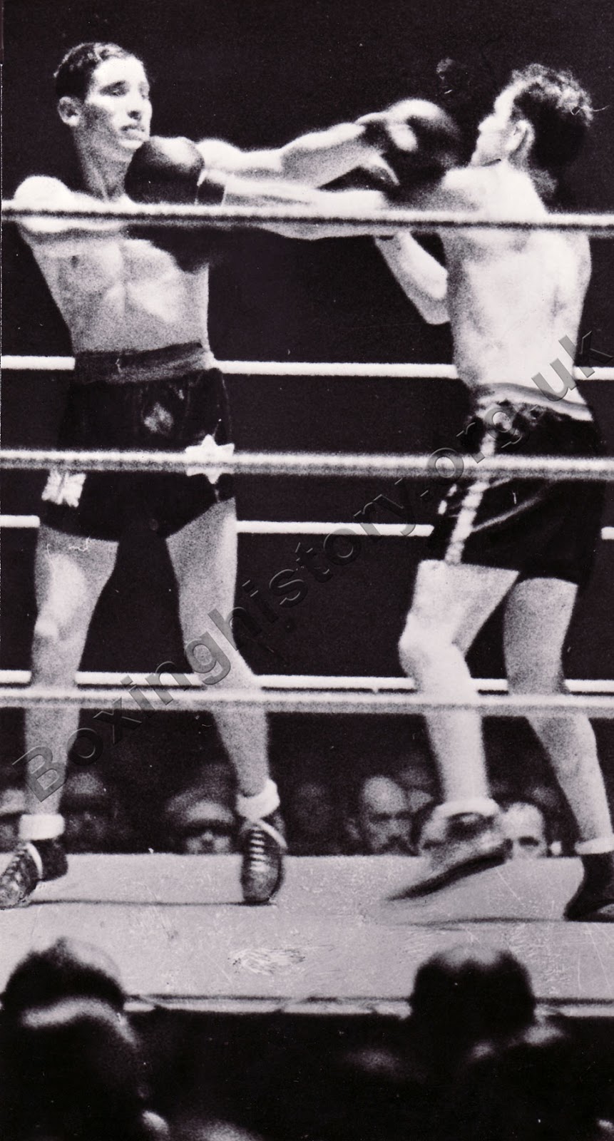 blog.boxinghistory.org.uk: The Stylist From Stepney