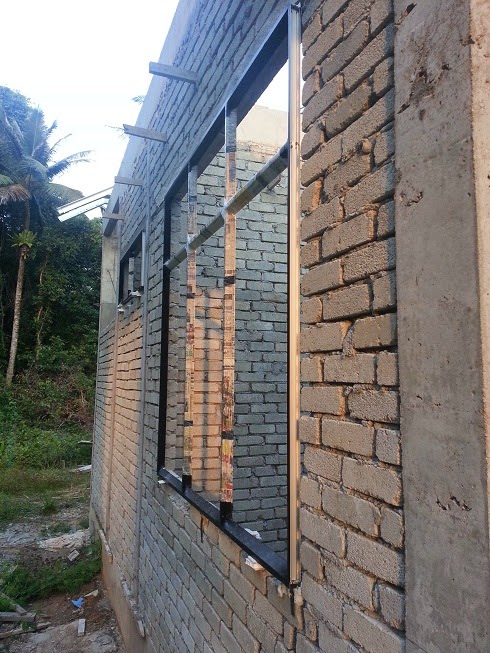 frame tingkap batu - Alan Ince