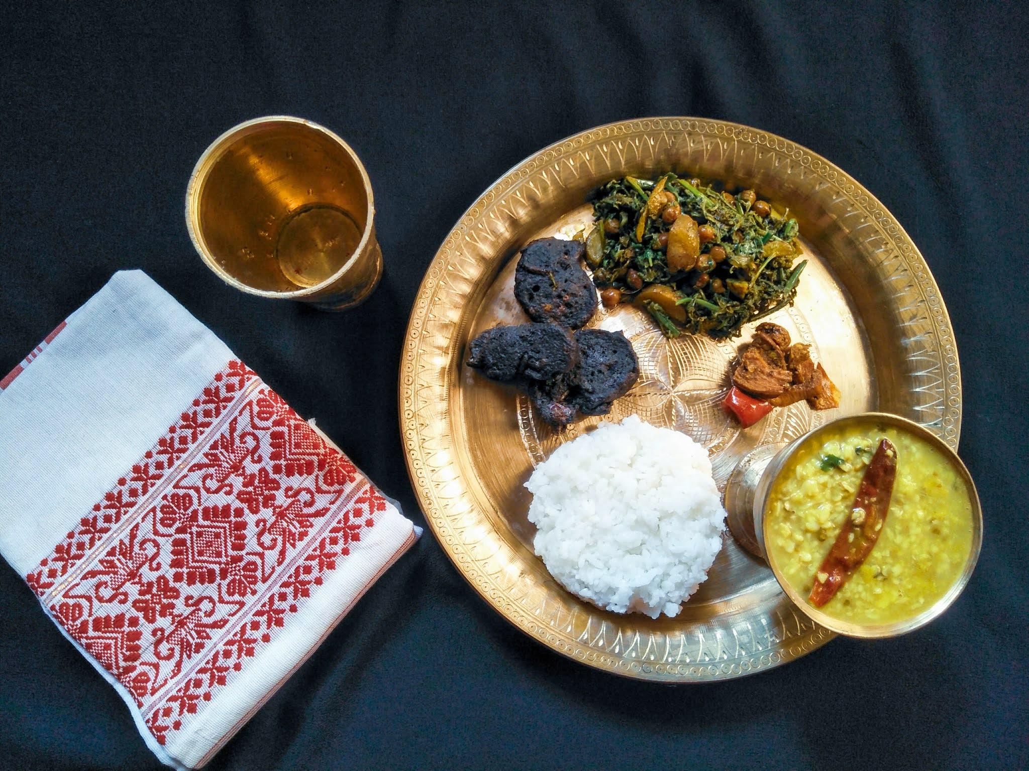 Assamese Style Everyday Lunch Platter : Matidail, Dhakia xaak ...