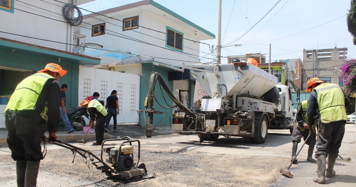 El mexiquense Hoy: Reparan calles de Ecatepec que en 50 años no ...