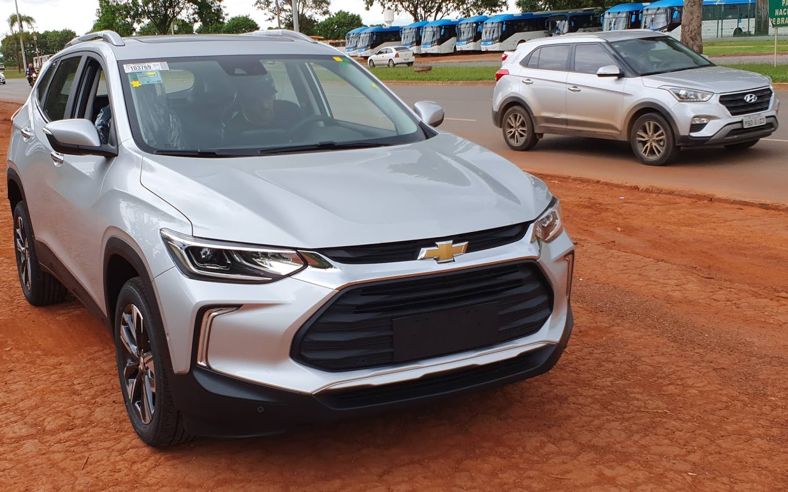 Novo GM Tracker Premier 2021: vídeo, preço, consumo