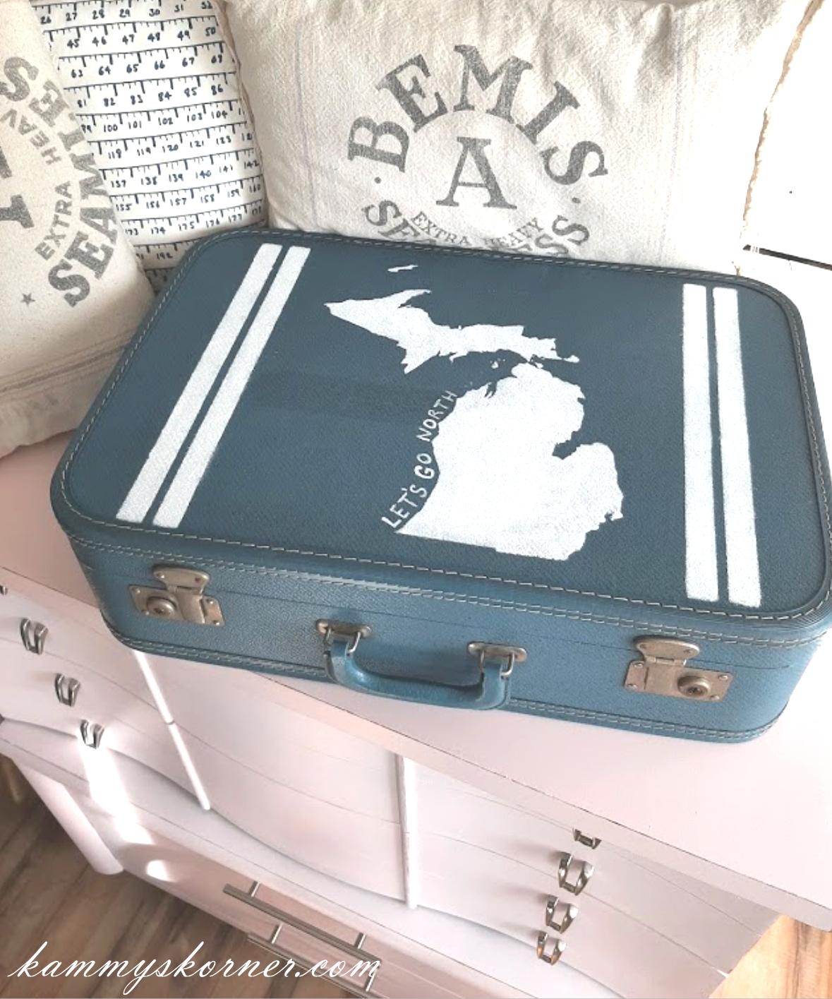 Kammy's Korner: The Mitten State {Customized Stencil by Lazer Design}