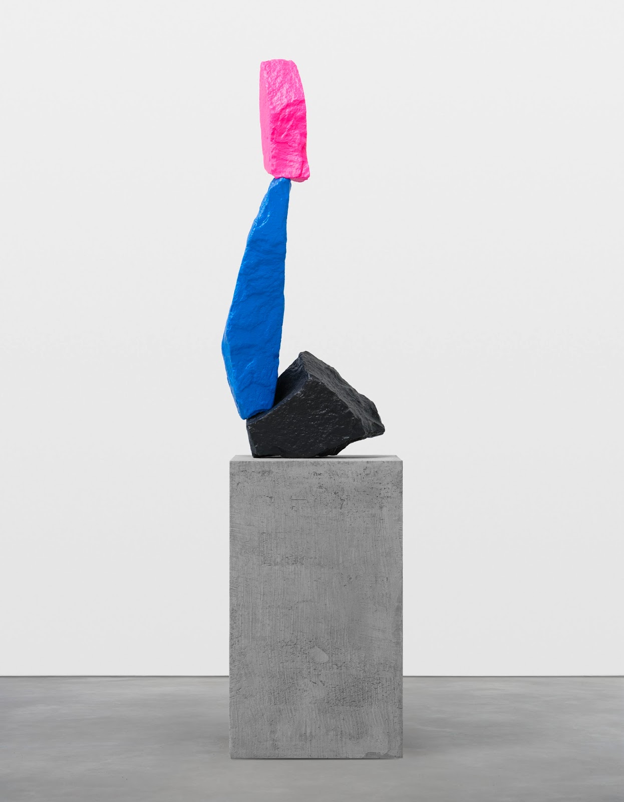 DRAGON: Ugo Rondinone / Total artist