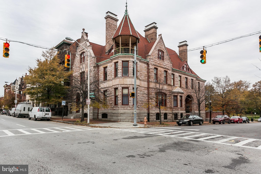 Sweet House Dreams: Hawley-Hutzler Mansion, 1886 Stone Victorian Style ...