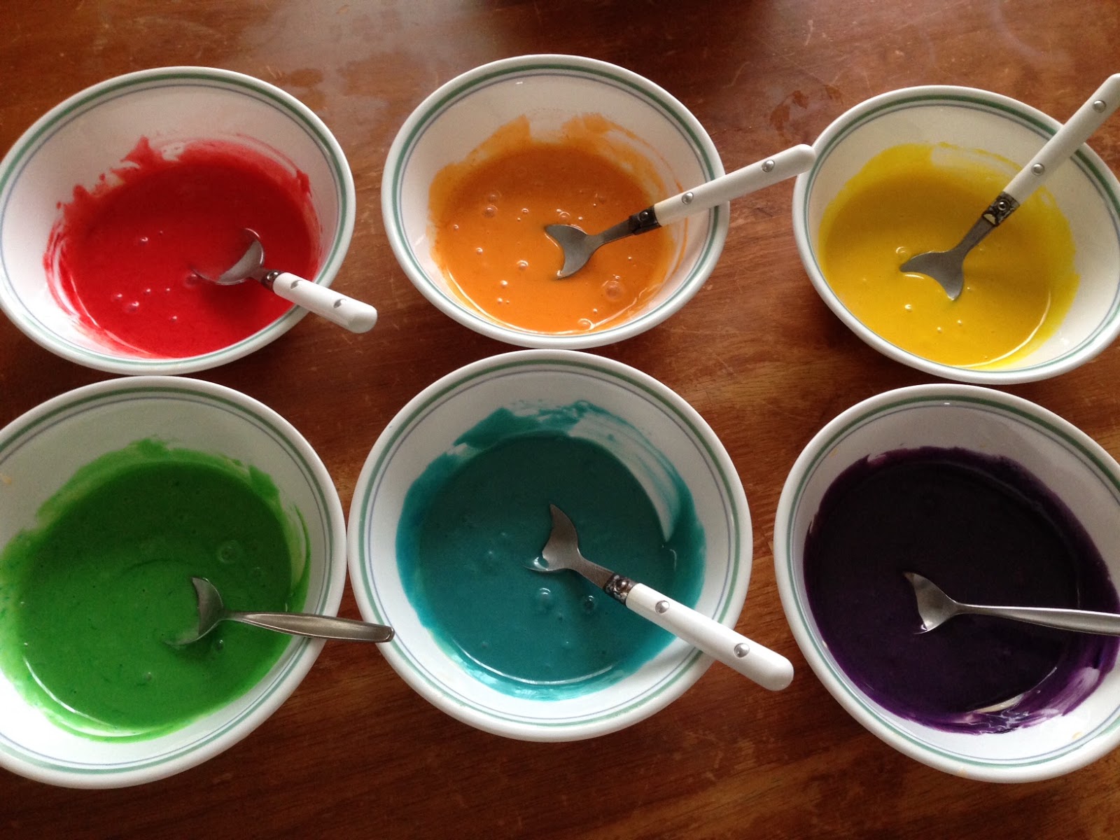 Heart of Mary: Rainbow (Colour Wheel) Chiffon Cake