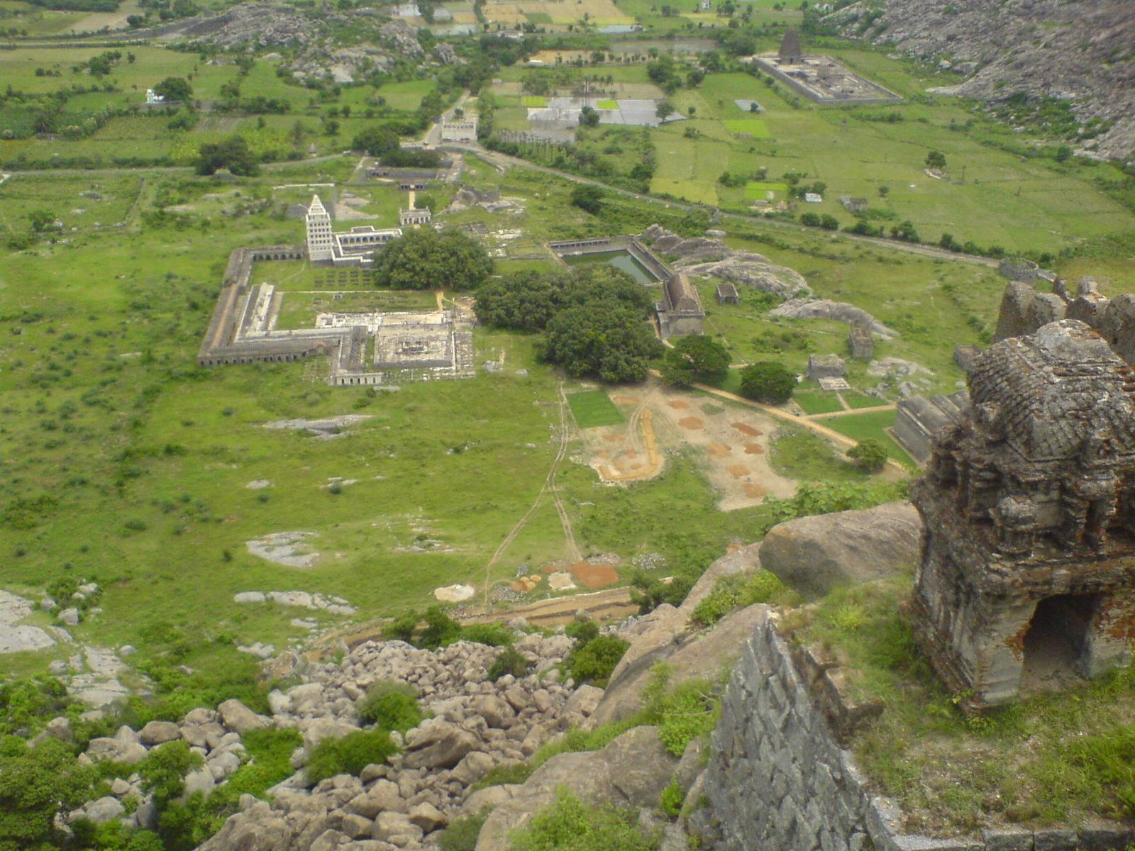 Tamilnadu Tourism: Gingee Fort, Gingee (Senji)