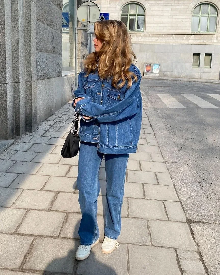What to wear with blue jeans? 200 looks to inspire you! | Melody Jacob