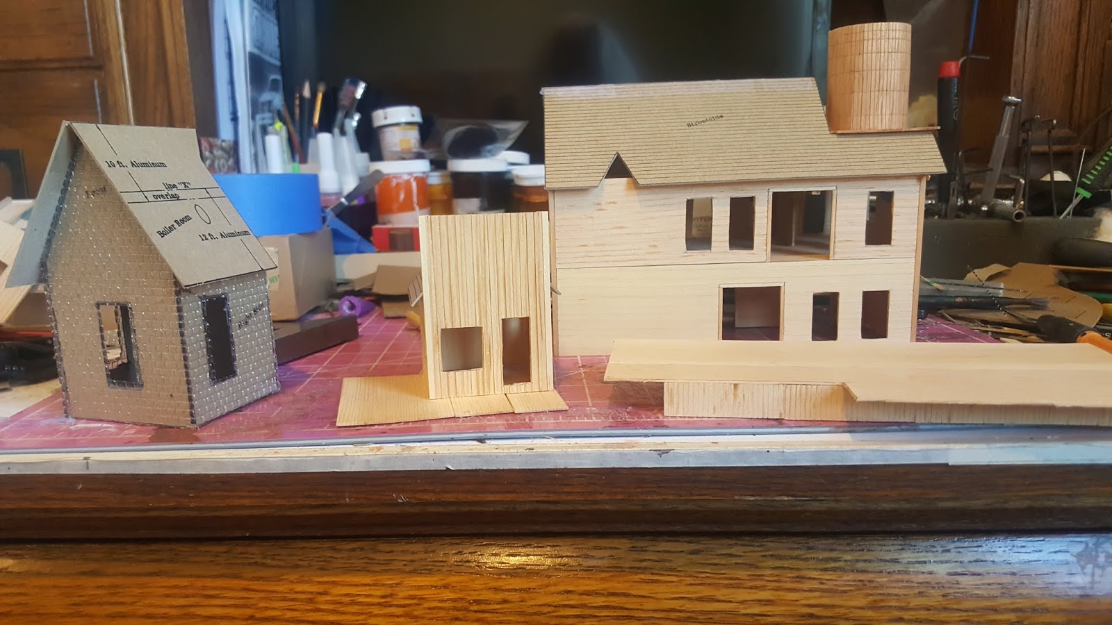 Kennyrachtrains : Campbell Scale Models 385 HO Bret's Brewery Beer House