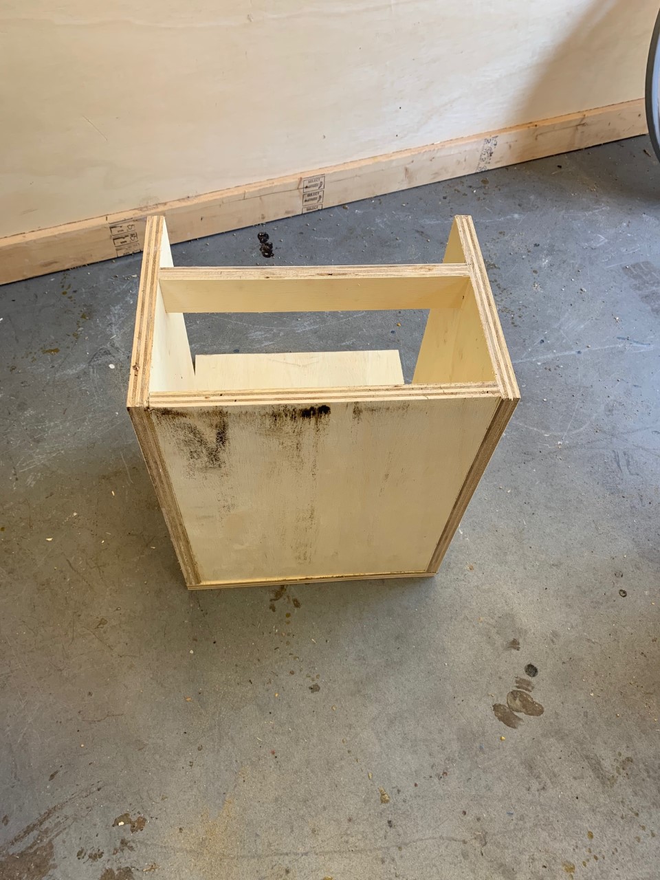 Rodent Proof Air tight Livestock Chicken Pet Feed Storage Bin and Dispenser