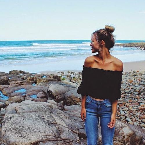 SUMMER TREND; OFF THE SHOULDERS.-