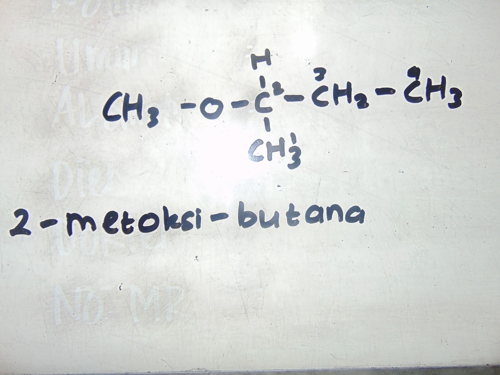 Soal dan Pembahasan Tata Nama Turunan Alkana ~ Ilmu Kuadrat