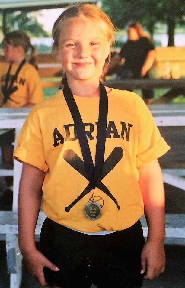 Kaycee Thompson, Class of 2021, signs to play collegiate softball!