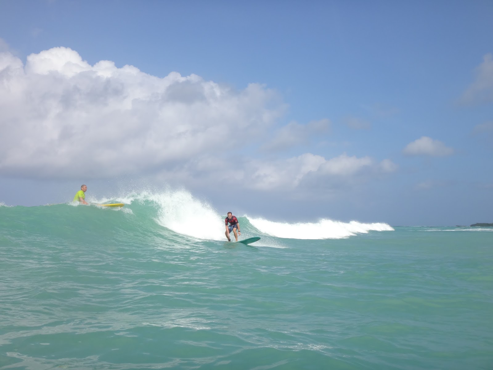 Happy Surfing Okinawa