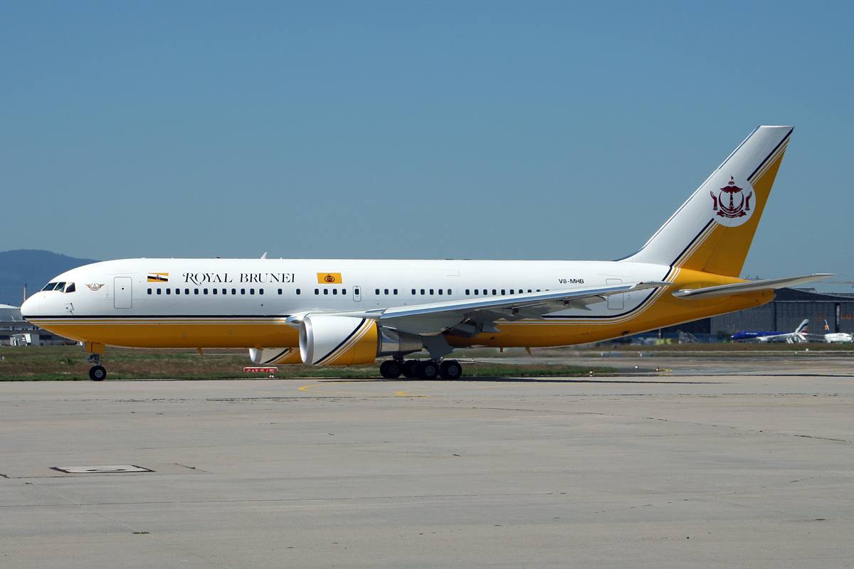 Charles Ryan's Flying Adventure: Celebrity and V.I.P Aircraft