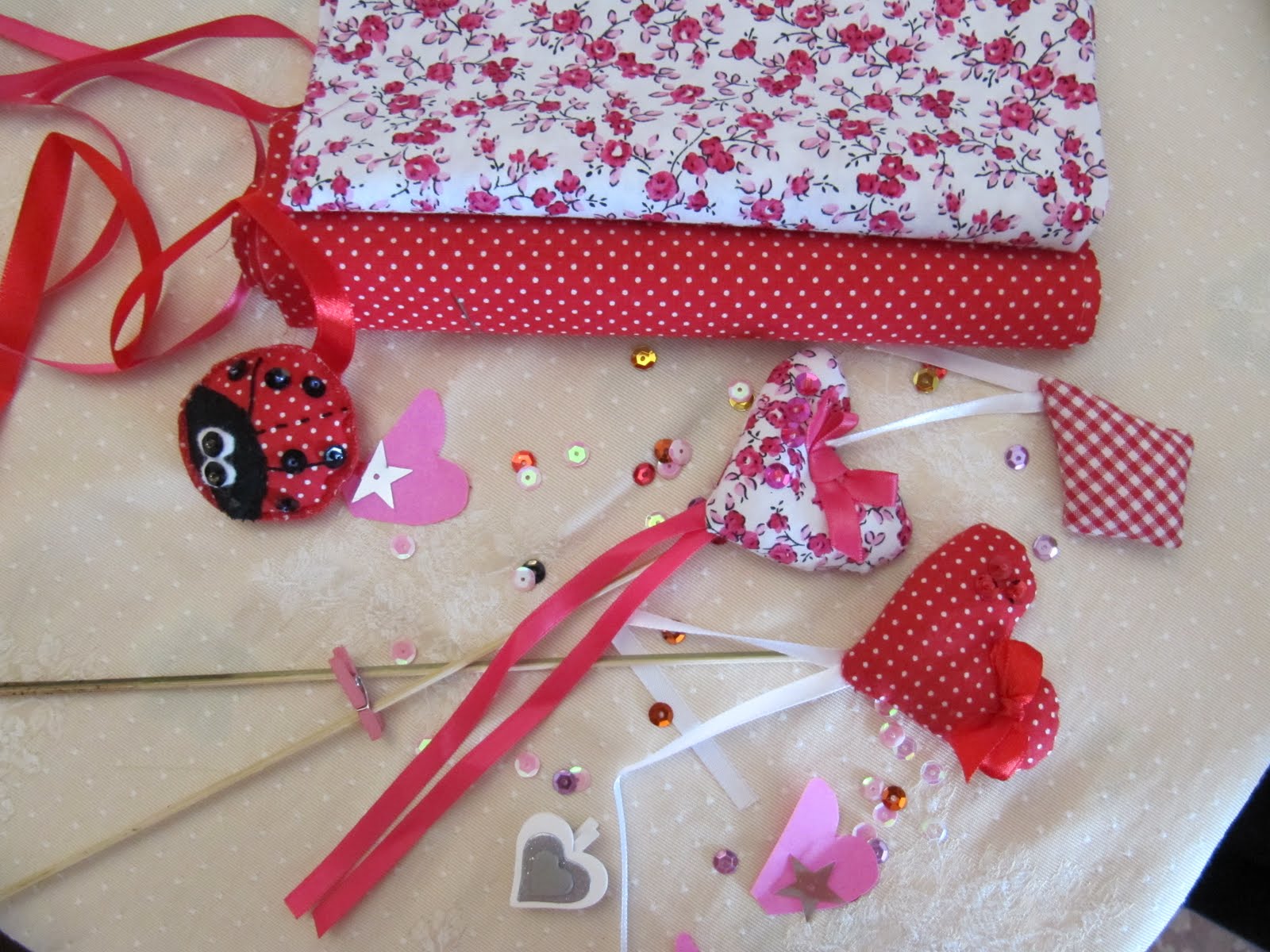 Corazones de tela - Imagui