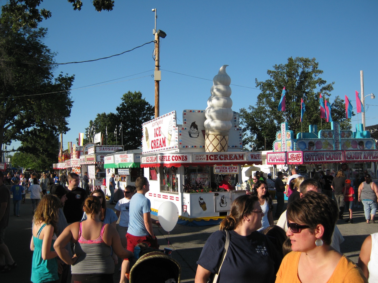 Brady's Bunch of Lorain County Nostalgia: Captain Frosty Still Sails at ...