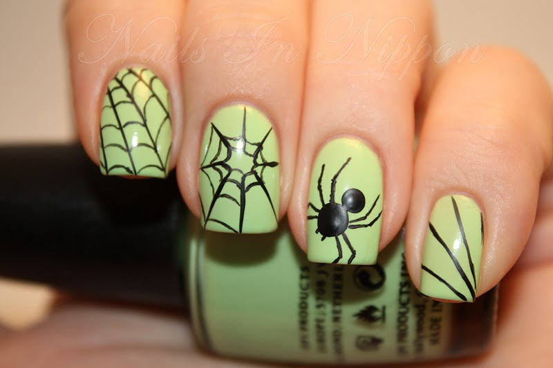 Nails In Nippon: Halloween Spiders And Webs Tutorial