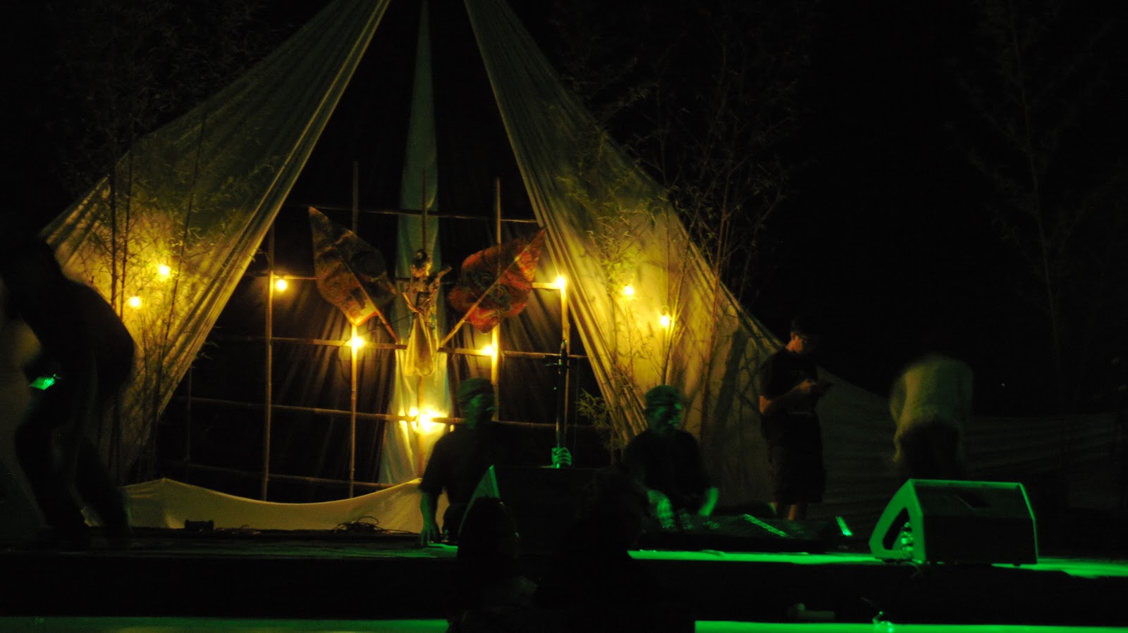 Kesenian Tradisional Jawa Barat: Kesenian Tarawangsa