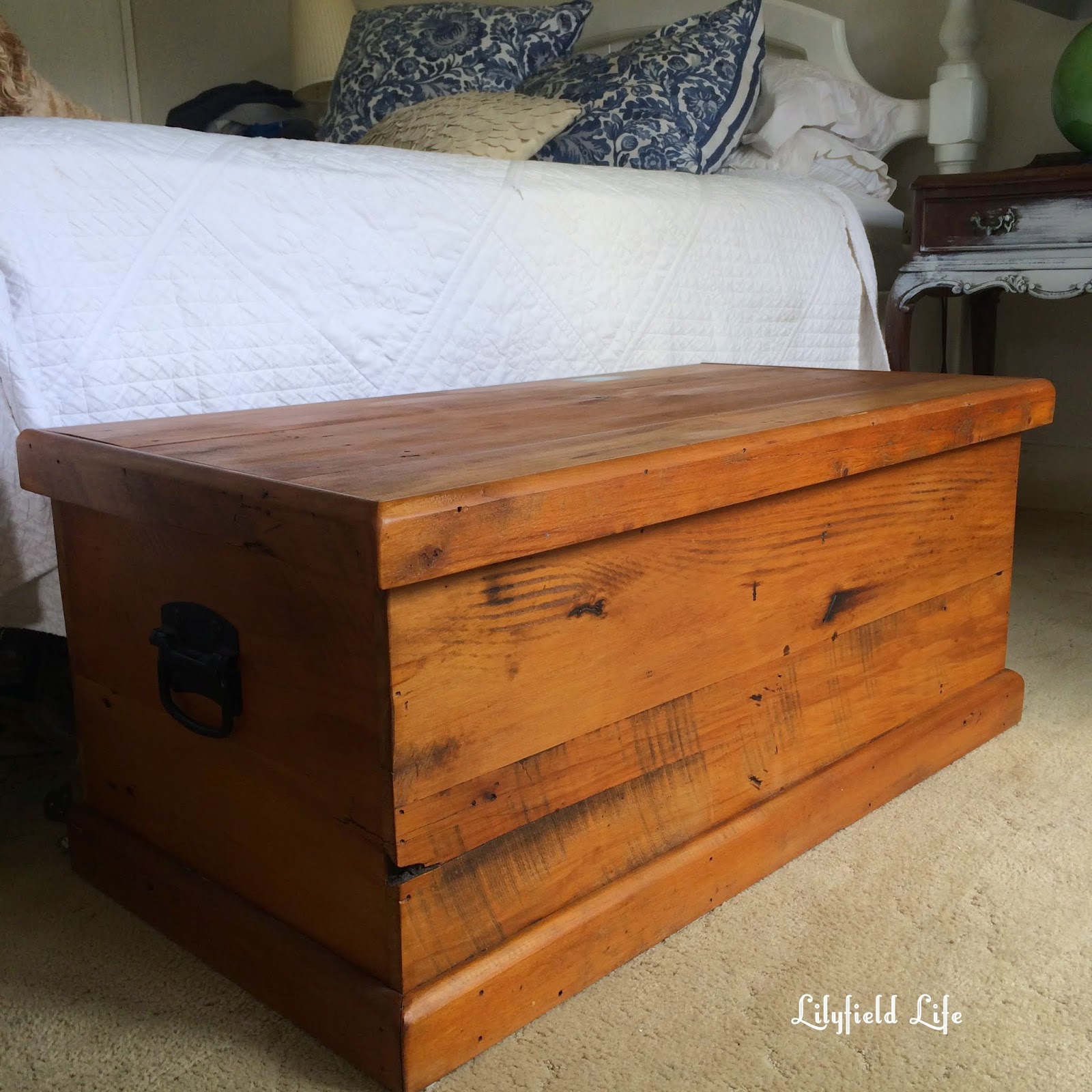 Lilyfield Life: Vintage timber trunk and a gorgeous place to paint