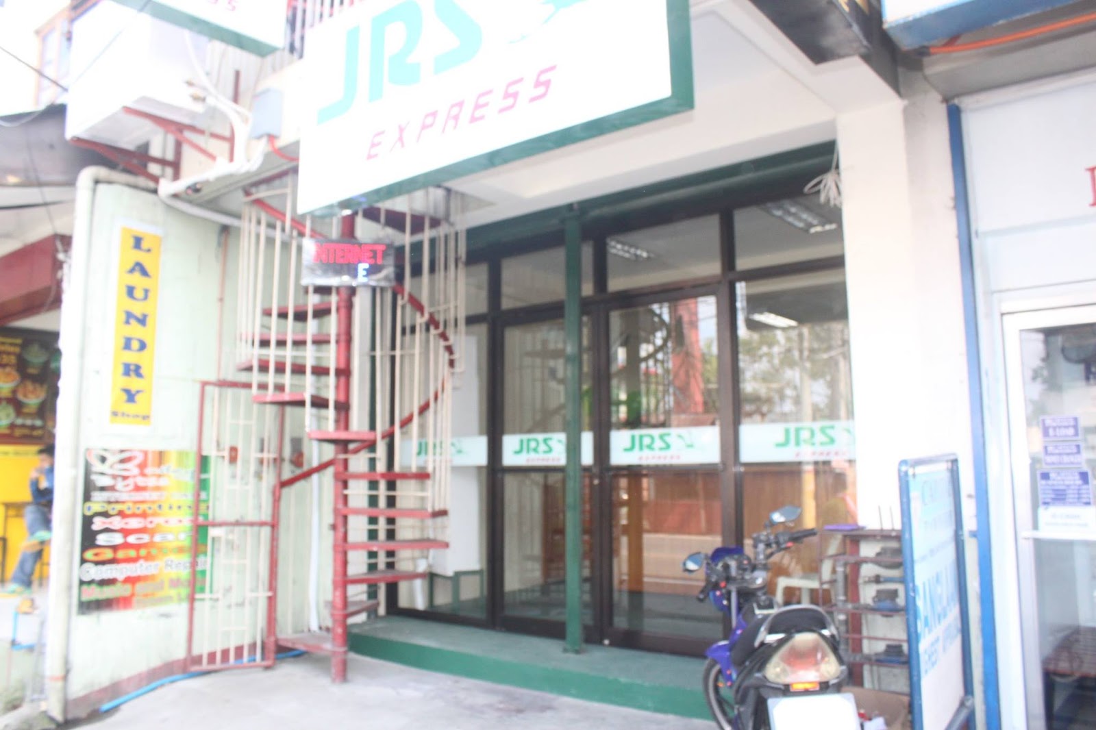 JRS Express Los Banos - National Highway branch