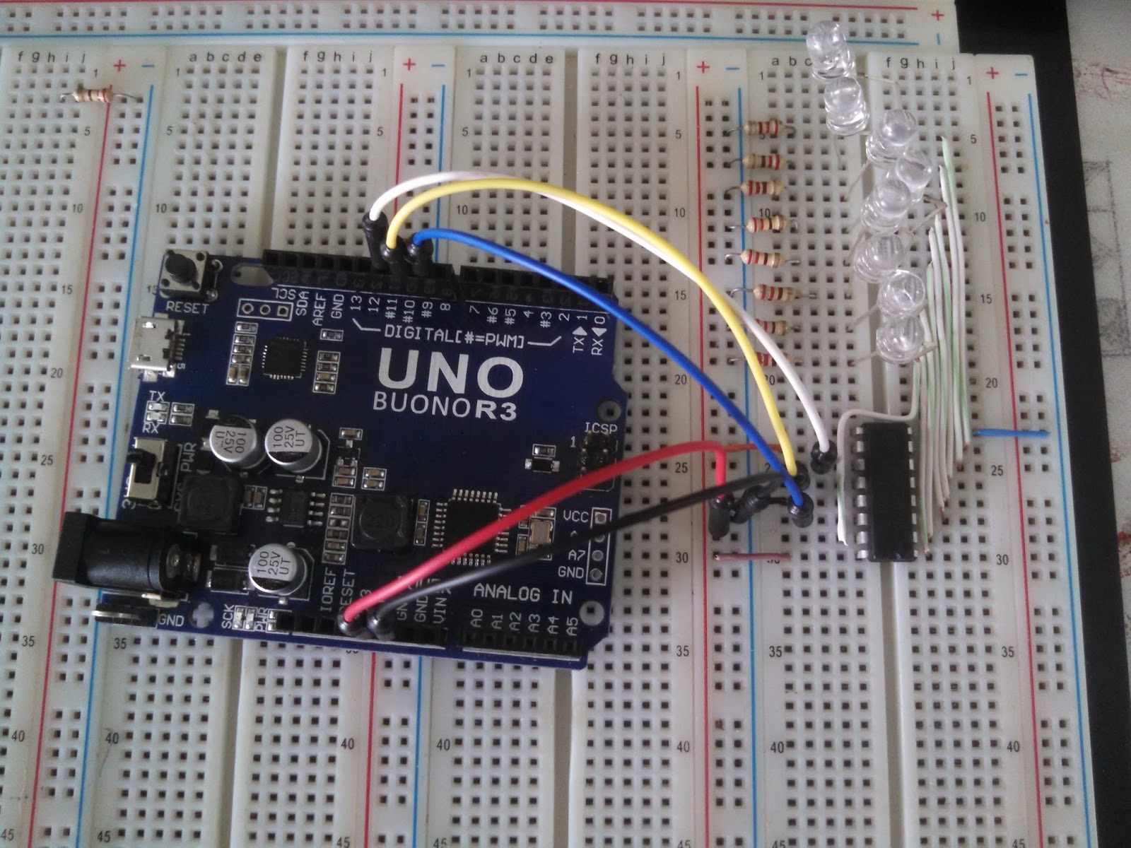 Programando en Arduino Uno (COM3): septiembre 2015