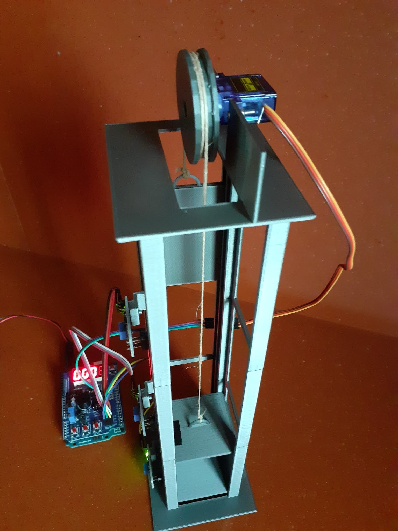 Arduino en Tecnología: Ascensor de 3 pisos