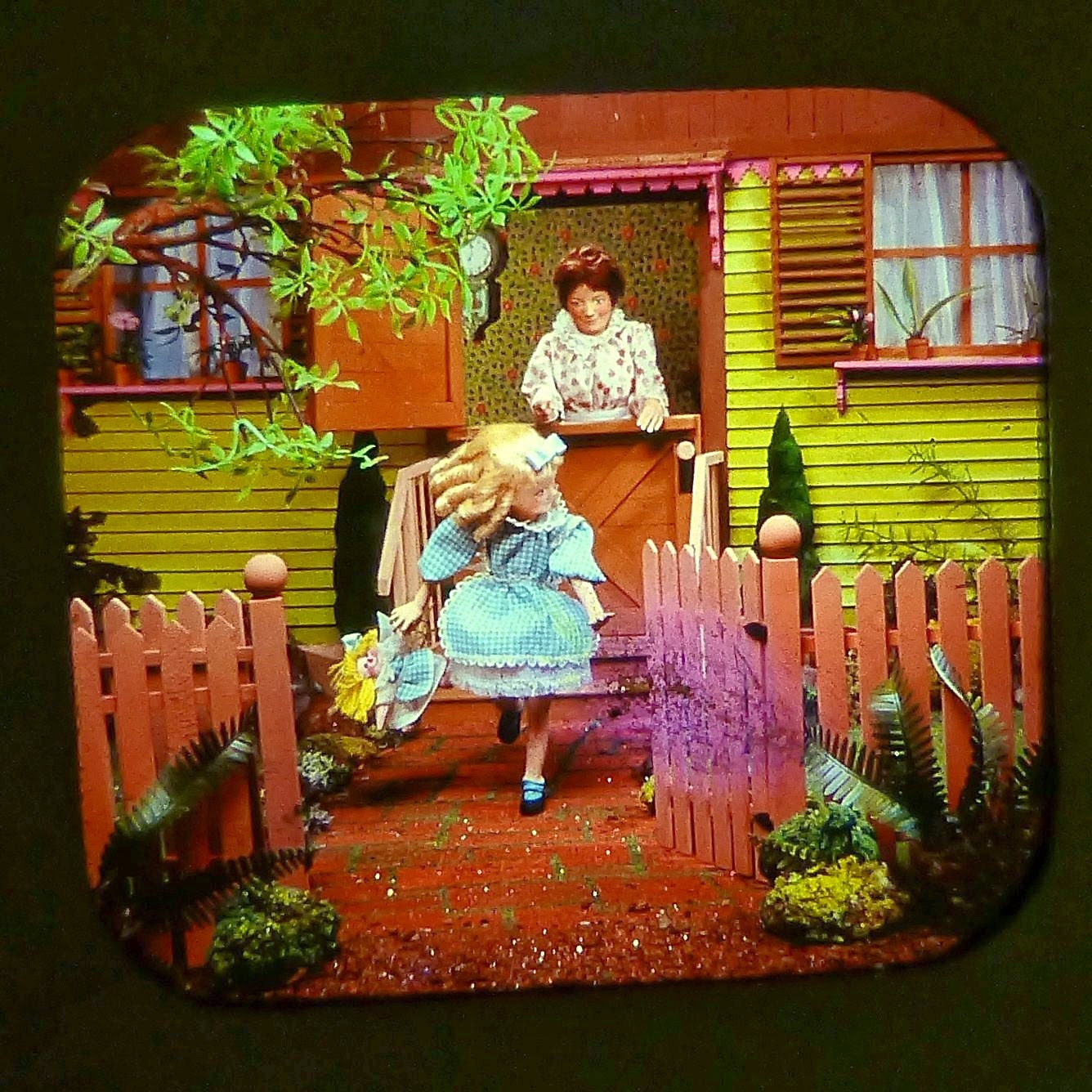 Lance Cardinal Creations: "GOLDILOCKS AND THE THREE BEARS" VINTAGE VIEW ...