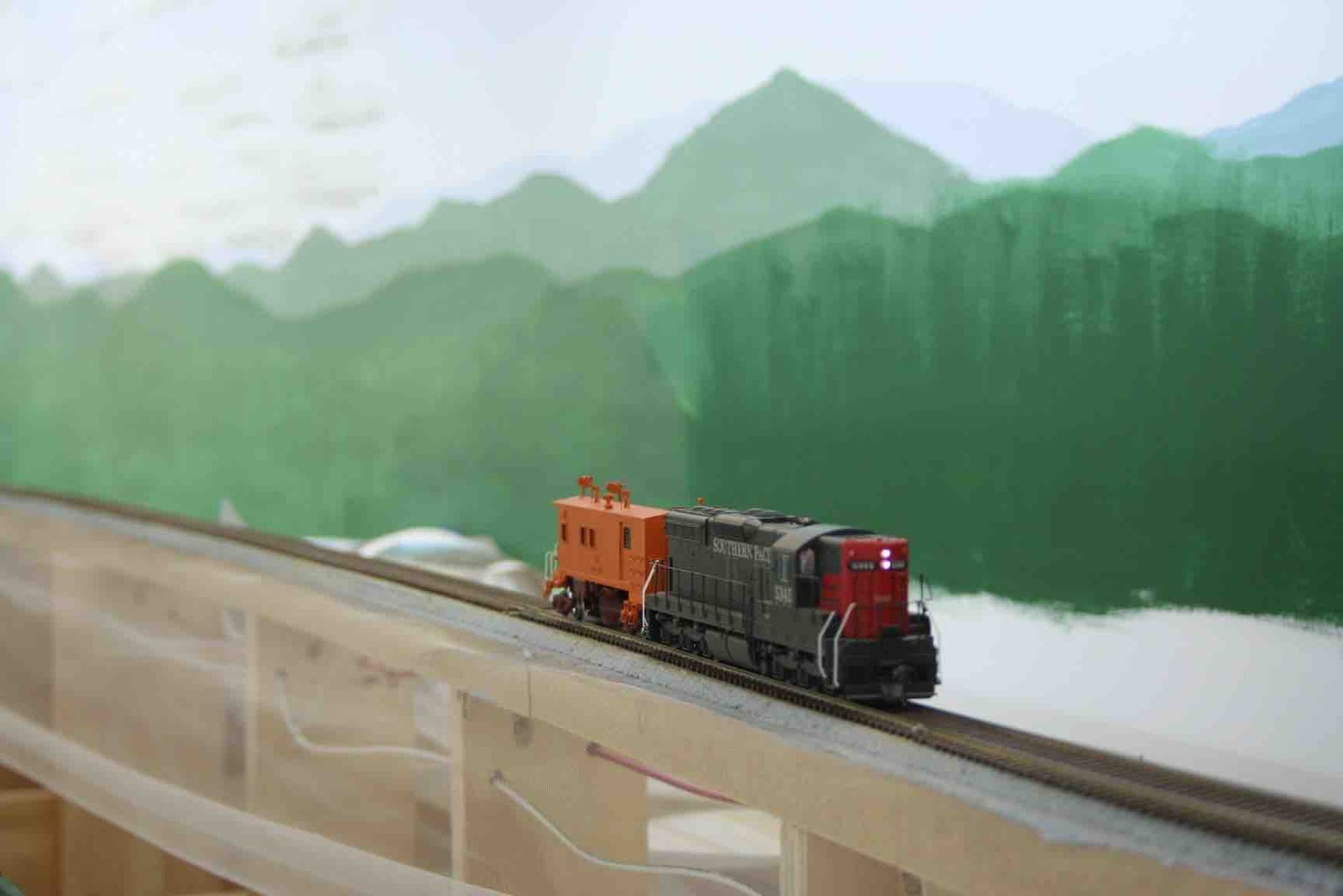 Southern Pacific Cascade Line: CALL THE FLANGER!