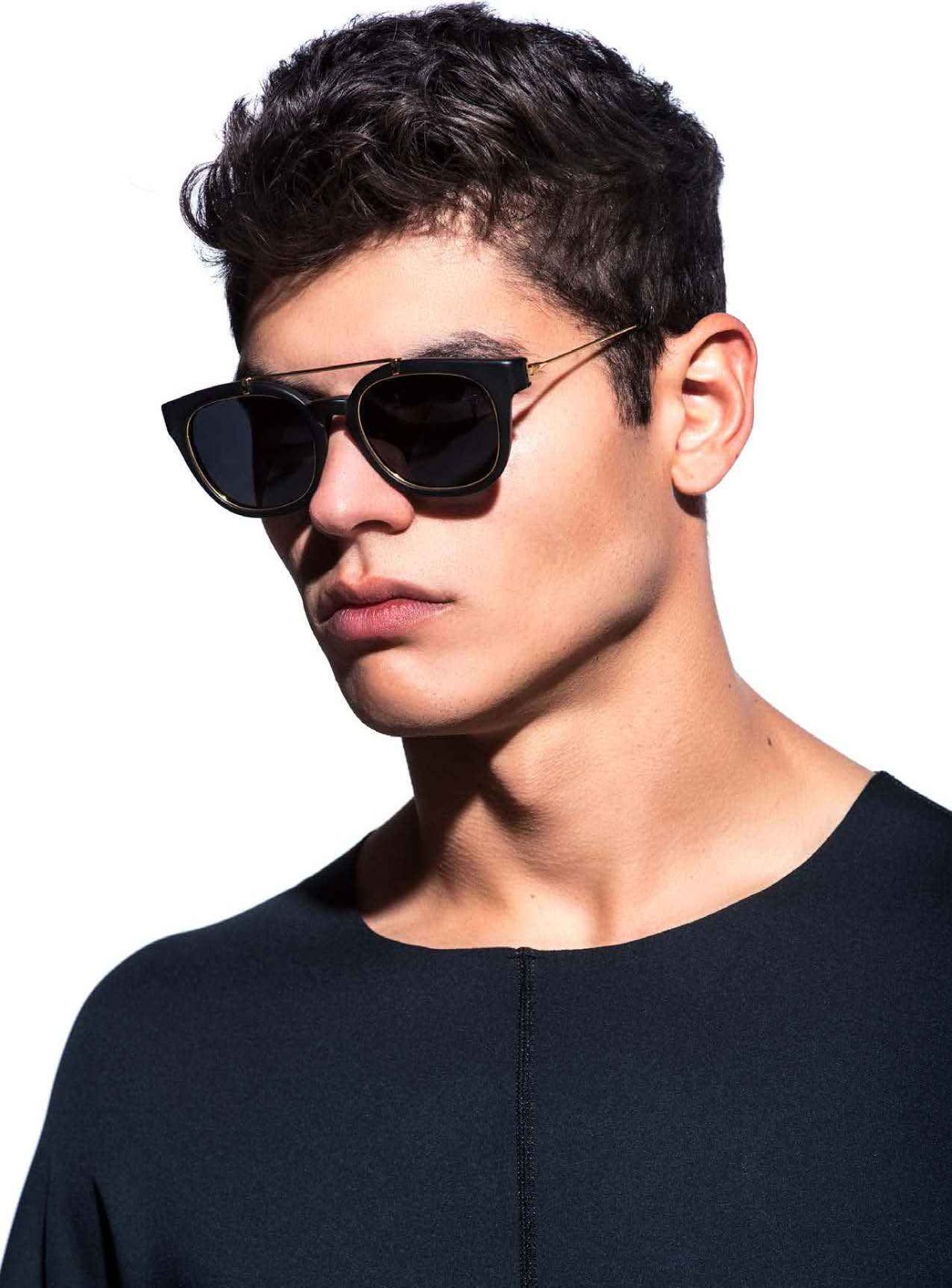 Christopher George lleva el blanco y negro a otro nivel para ADON Magazine