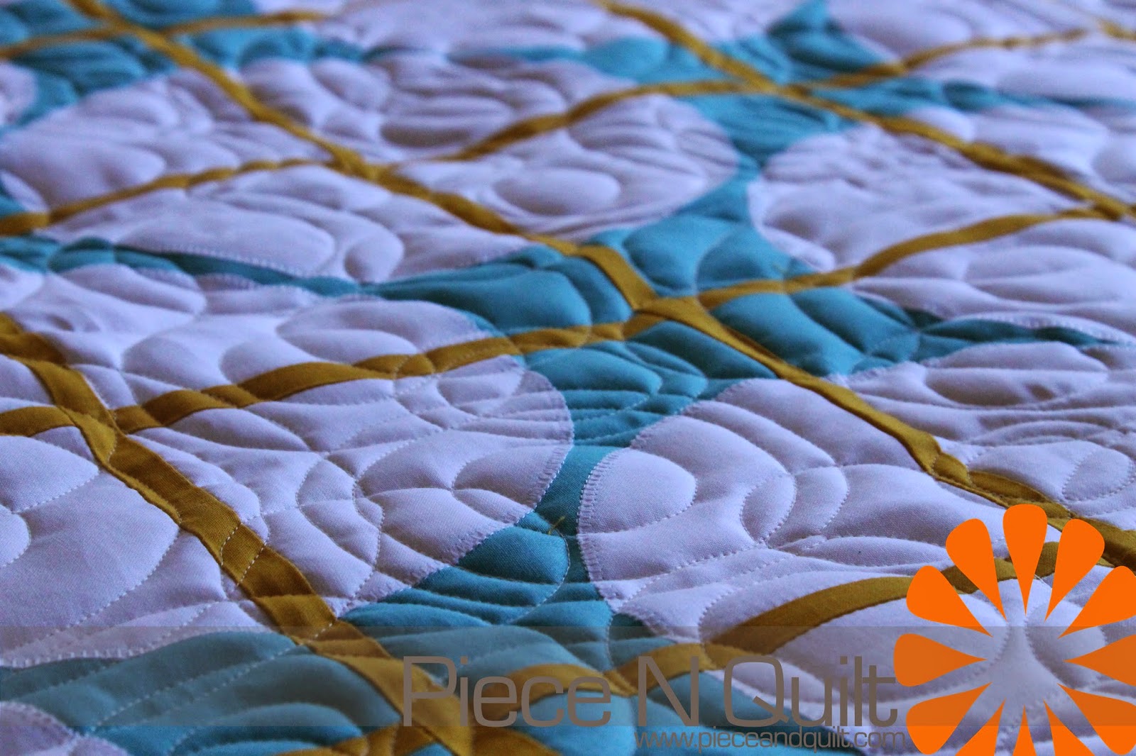 Piece N Quilt: Round and Round Quilt