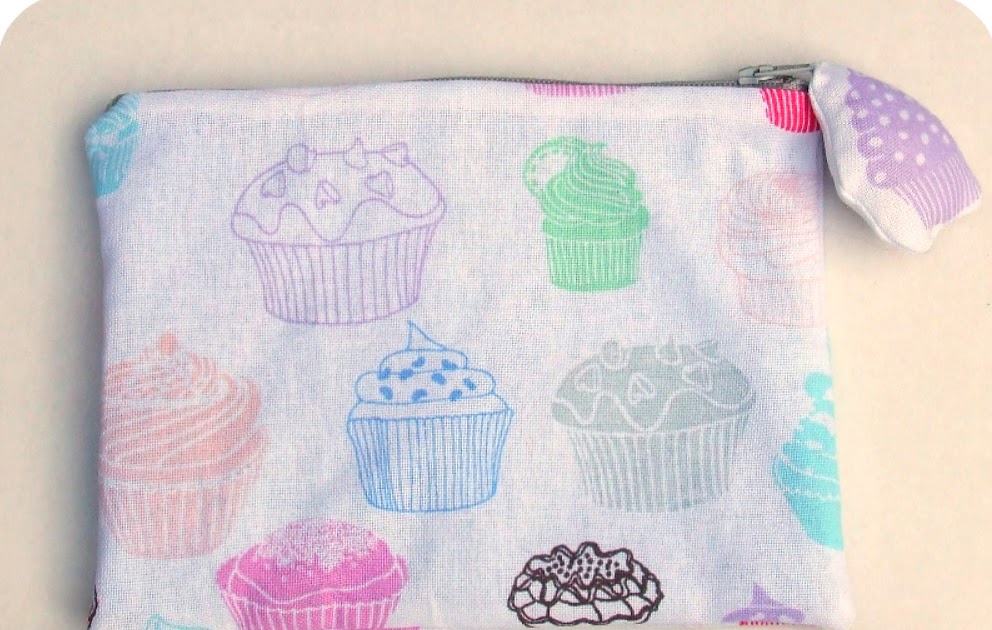 2 Sided Zipper Pouch Tutorial ~ DIY Tutorial Ideas!