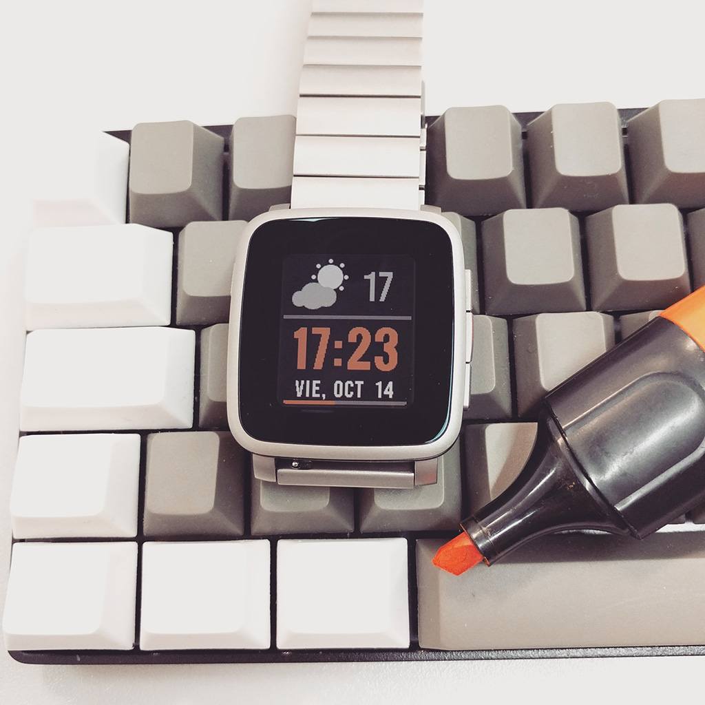 dP watchfaces blog: Watchface: CLEAR Plus