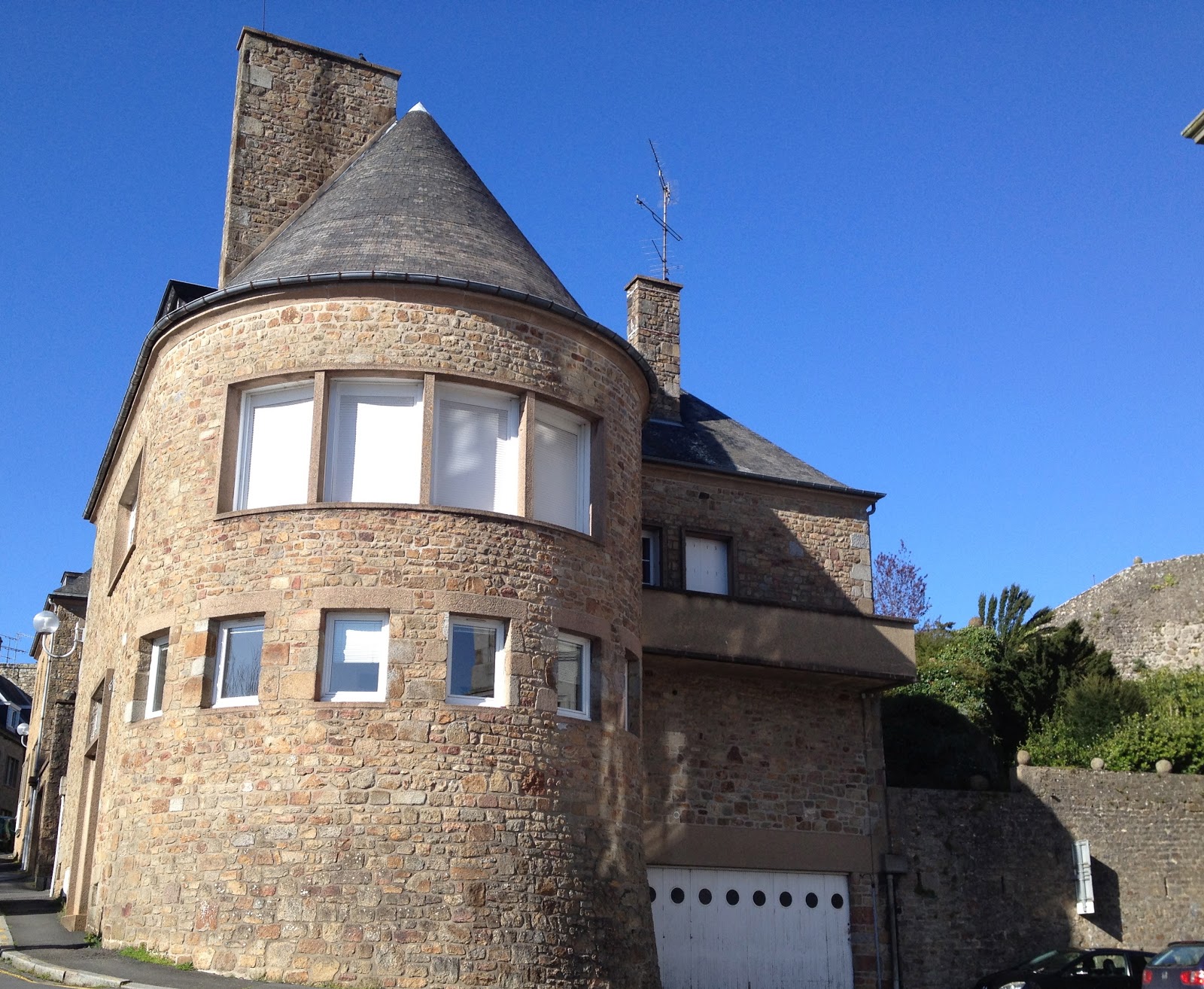 And Sew Forth: Avranches in the Normandie Region of France