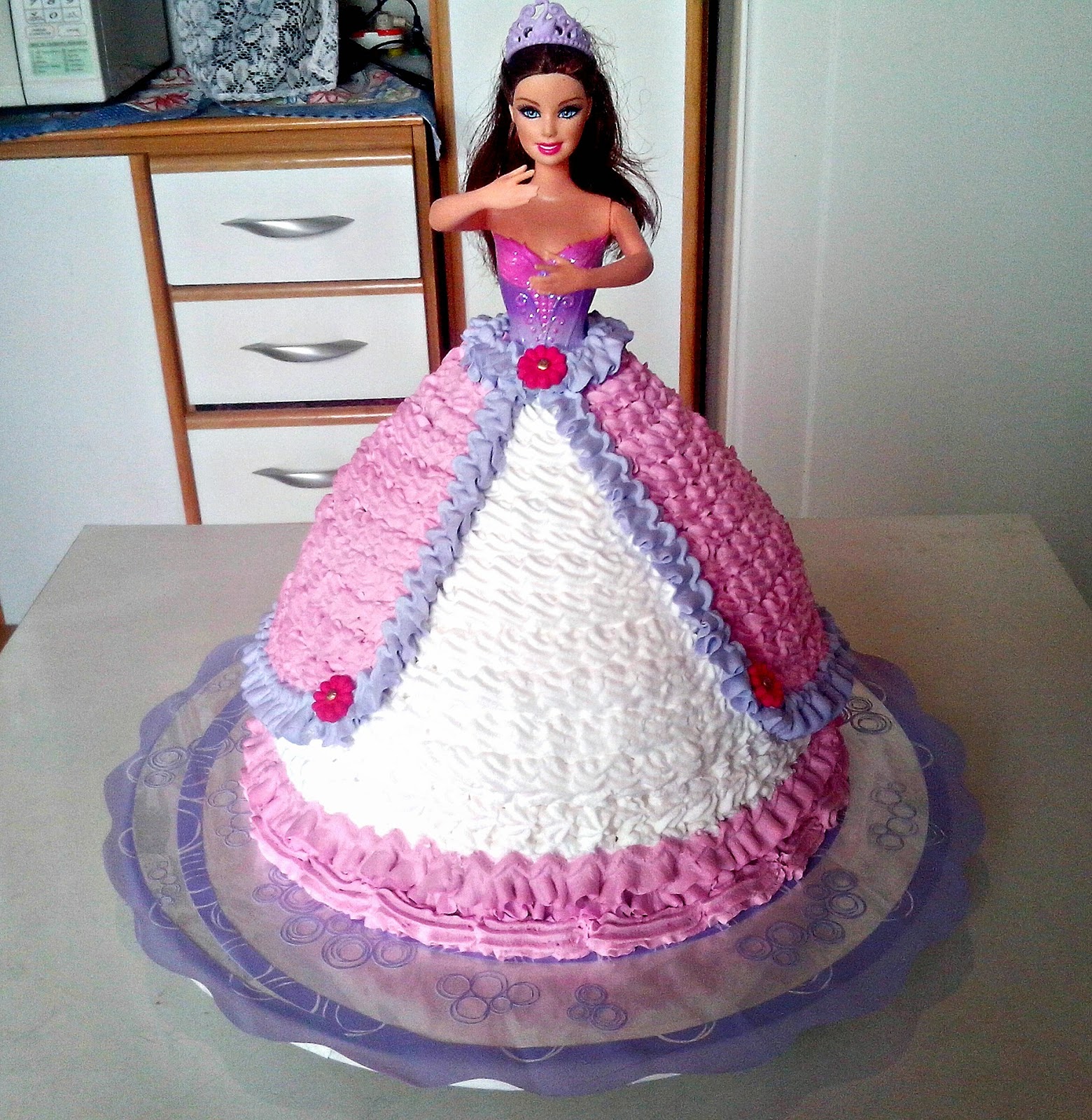 O Cantinho do Bolo da Lenira: Bolos Barbie