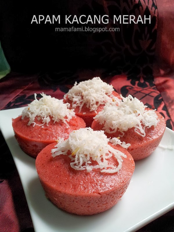 MamaFaMi's Spice n Splendour: Apam Kacang Merah