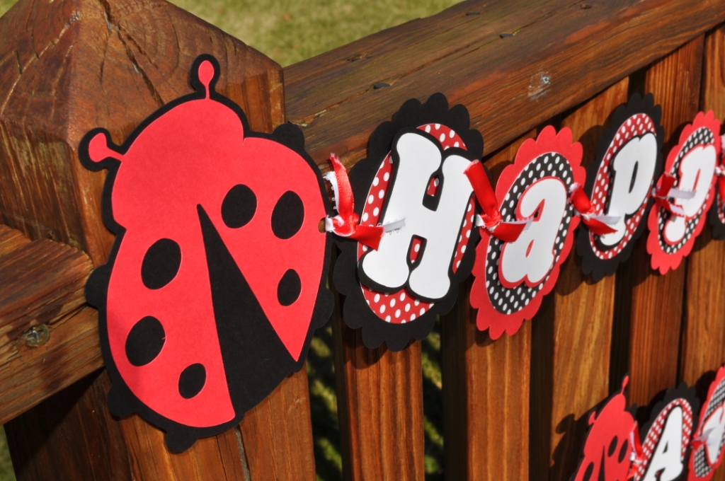 R + R Creations: lady bug banner