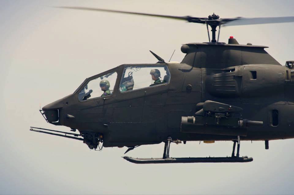 THAIDEFENSE-NEWS: ประมวลภาพ AH-1F Cobra และ AS550 C3 Fennec