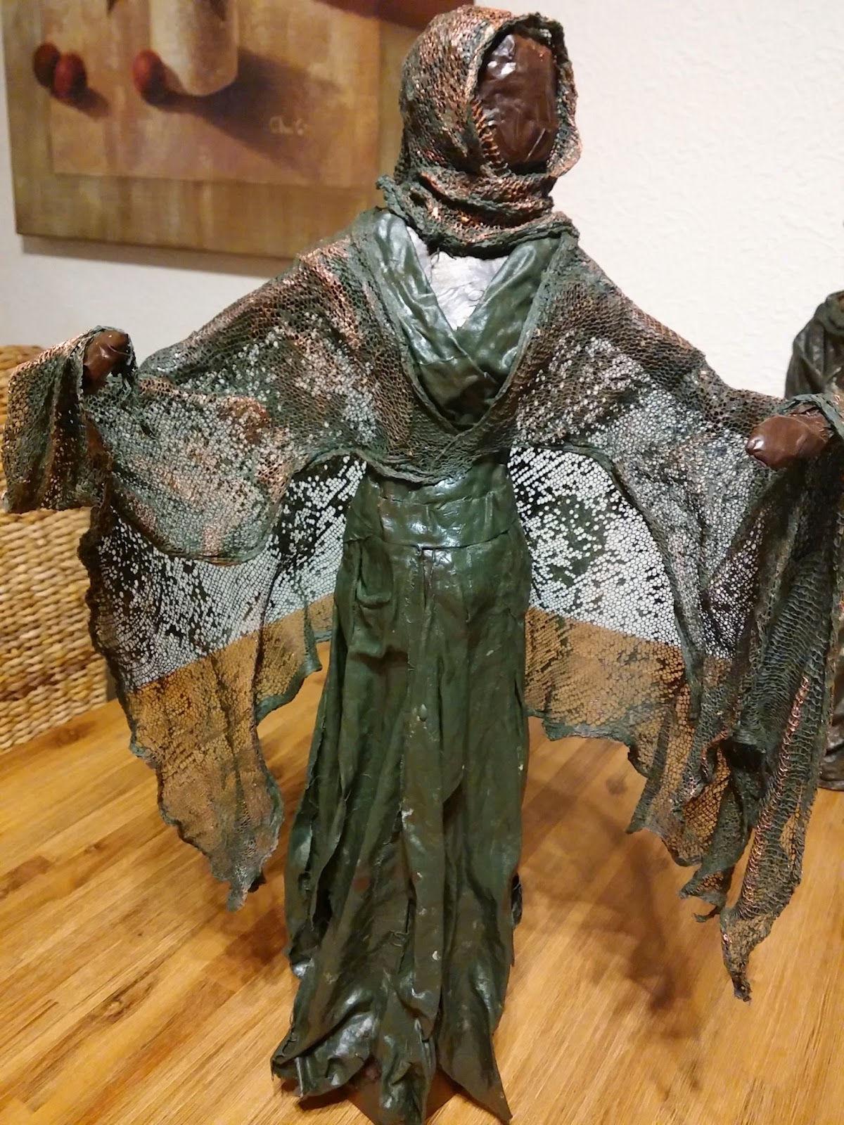 Lavendel News: Figur aus Powertex