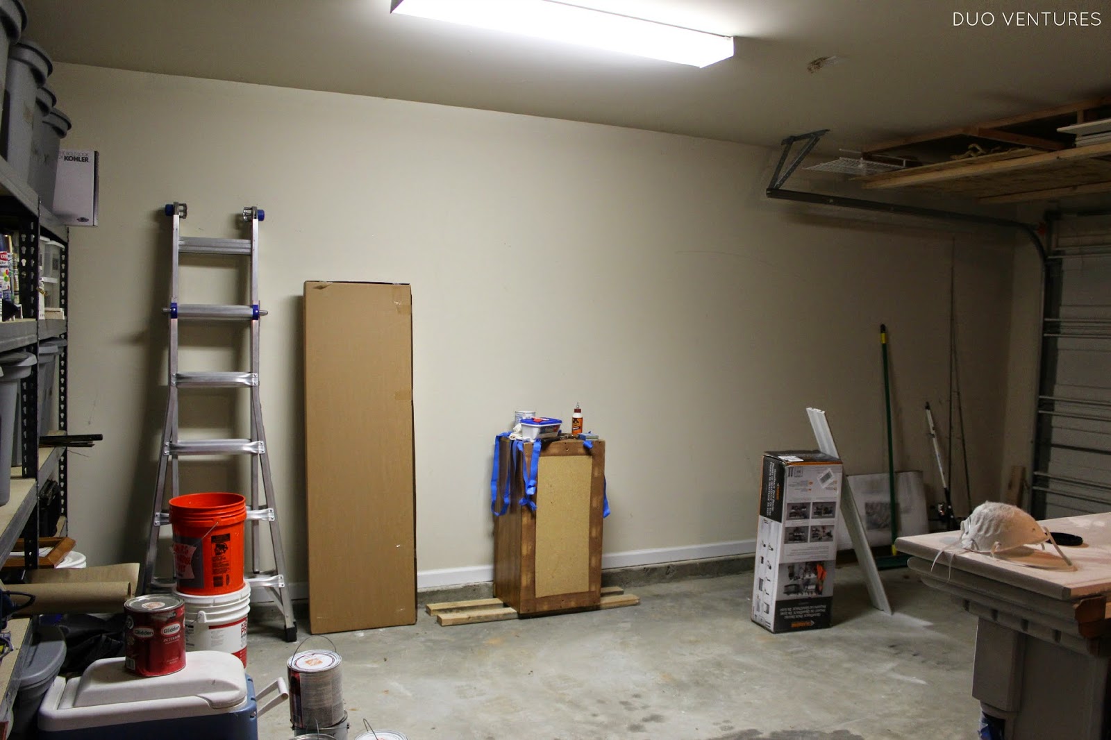 Duo Ventures: The Garage: Wall Track System