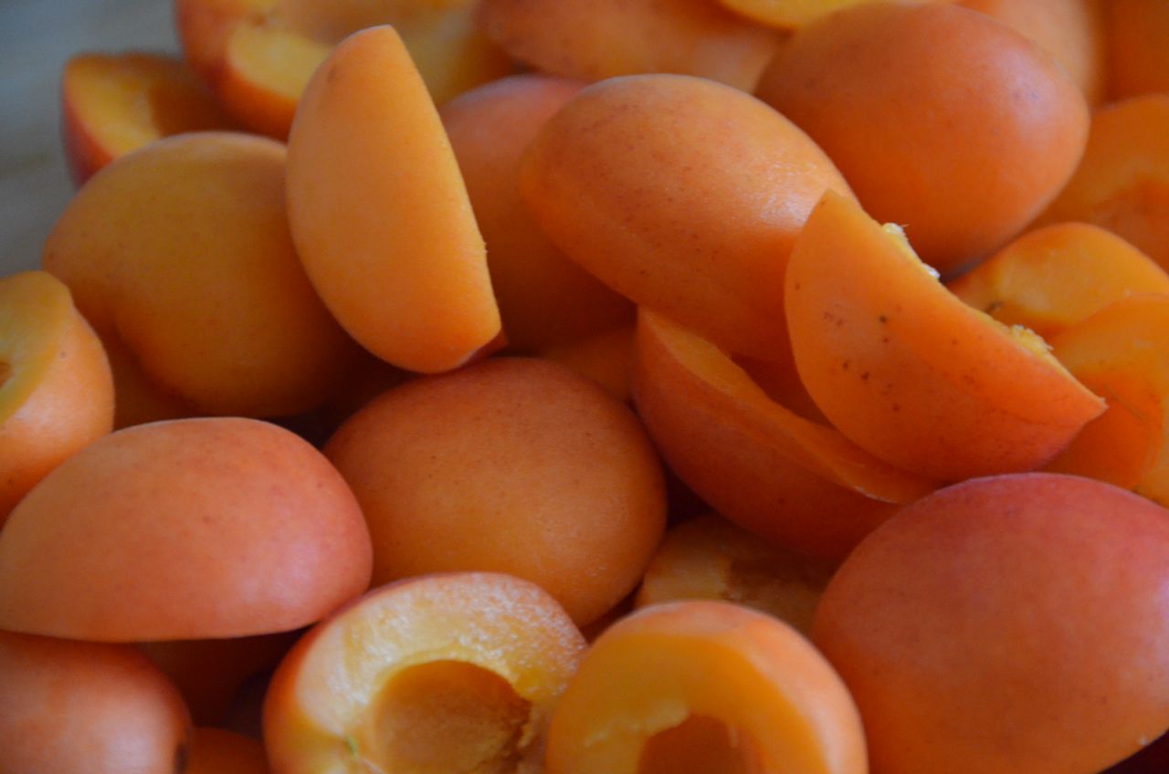 PIZZA FOR BREAKFAST: AUSTRIAN 'OBSTFLECK' - APRICOT TRAY BAKE