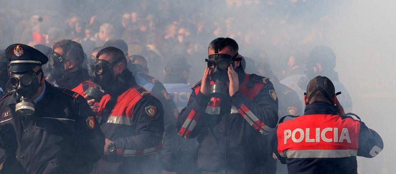 ALOPHX.BLOGSPOT.COM : ΟΙ ΟΜΟΙΟΤΗΤΕΣ ΤΗΣ ΕΞΕΓΕΡΣΗΣ ΤΟΥ 1997 ΣΤΗΝ ΑΛΒΑΝΙΑ ...