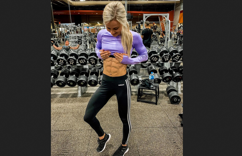 Beginners Bodybuilding Workout : - Female bodybuilders