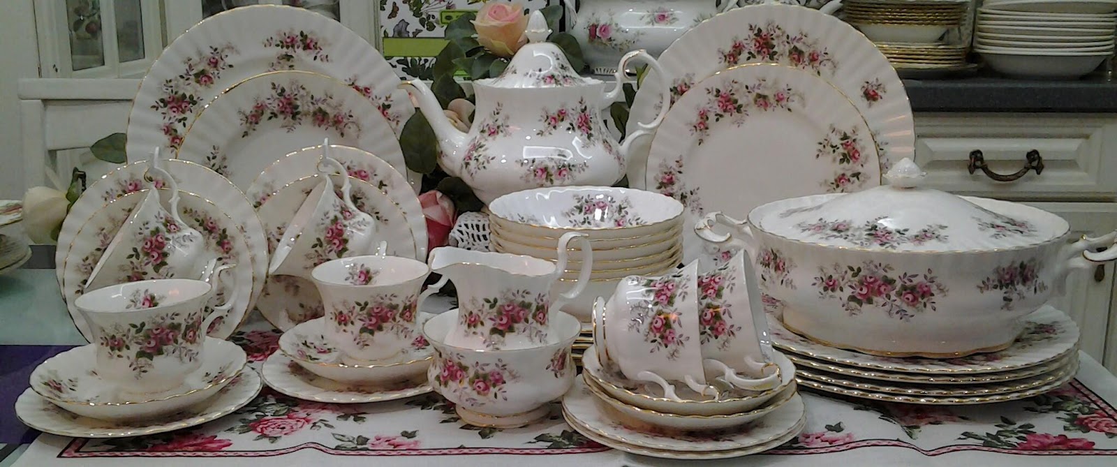 Lovely Treasures from English Garden: Royal Albert Lavender Rose ...