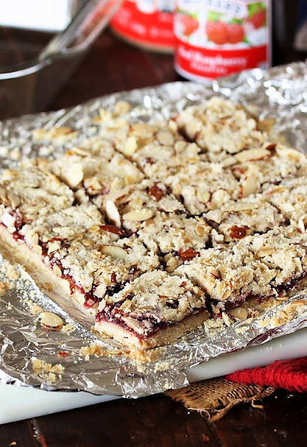 Raspberry-Almond Bars | The Kitchen is My Playground